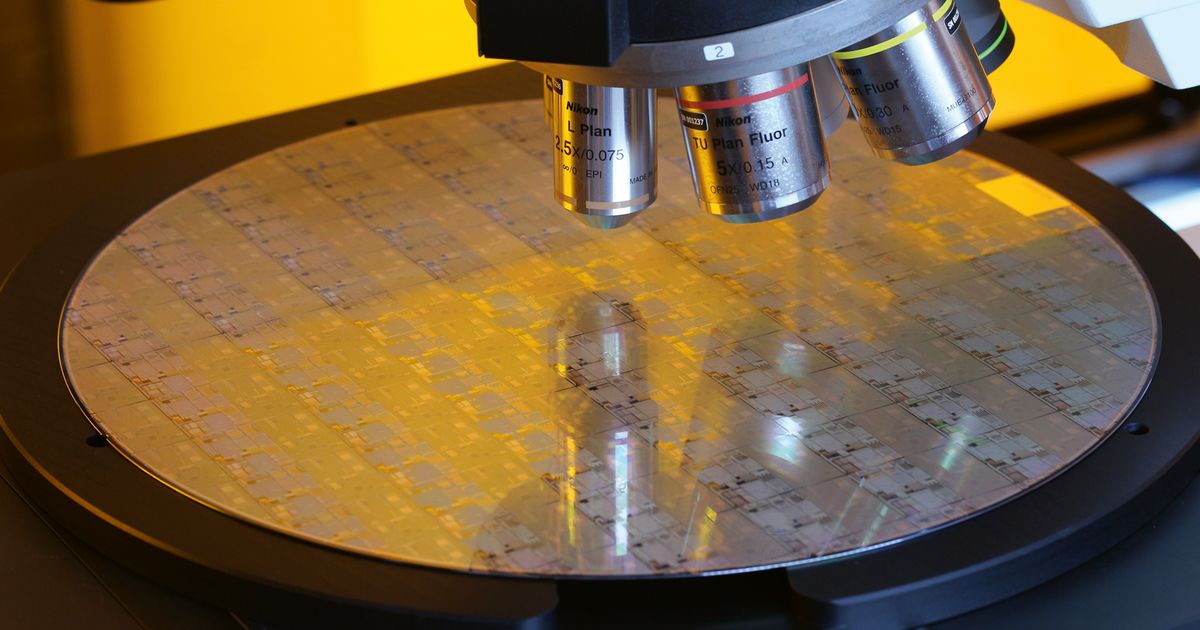 Photonics in Practice: From Research to the Forefront