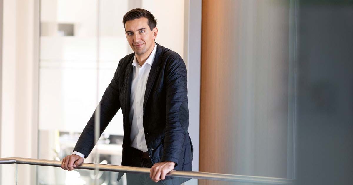 "Gray Insurance Brokers? This cliché is outdated at ARTUS!"